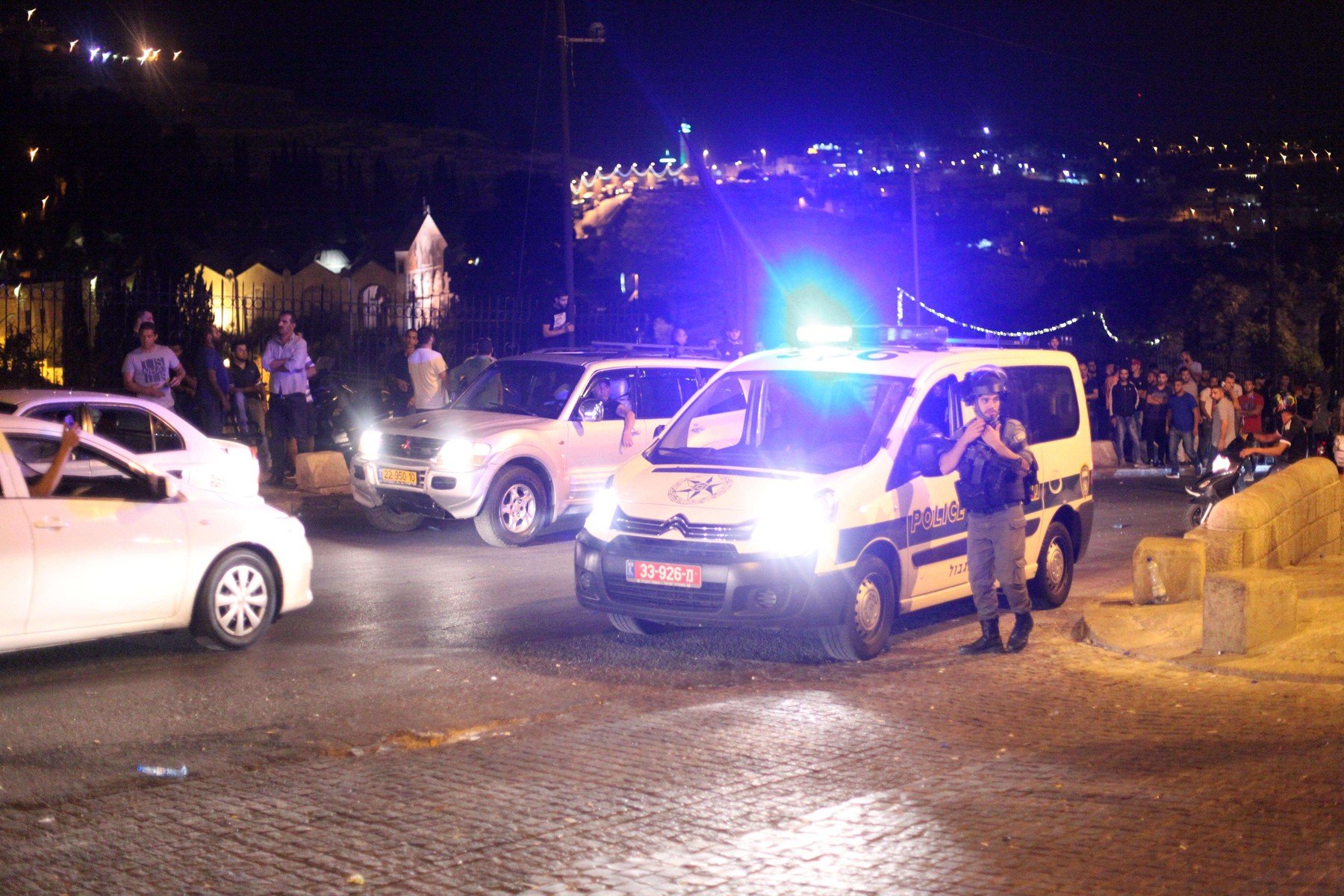 Jutarnji list - KRVAVI NAPAD U SVETOM GRADU TRIJU VJERA Palestinski muškarac hicima iz pištolja ...